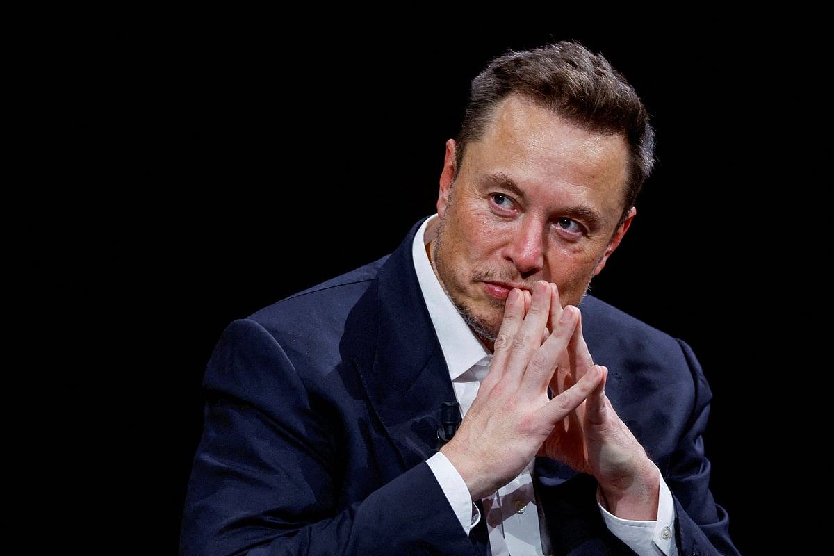 Musk launches 'scary smart' AI chatbot | Prothom Alo