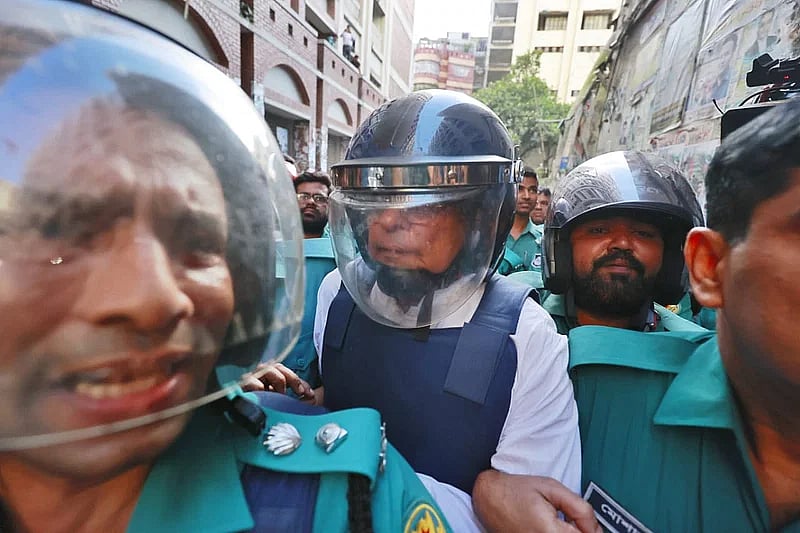 Hasanul Haq Inu and Rashed Khan Menon placed on remand | Prothom Alo