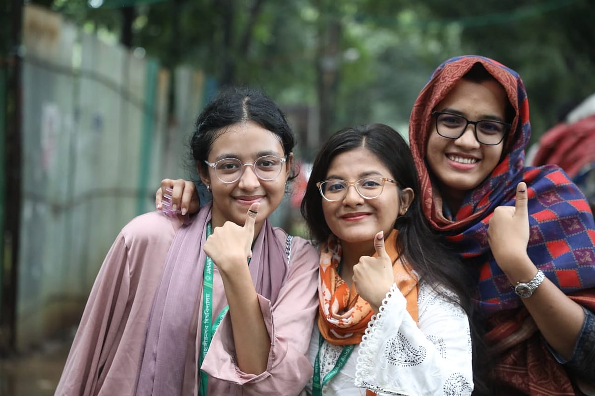 JUCSU election in frames | Prothom Alo