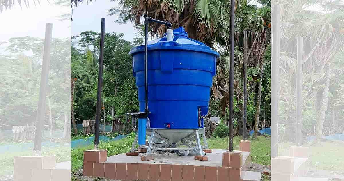 Drinking water crisis grips Amphan-hit Sharankhola | Prothom Alo