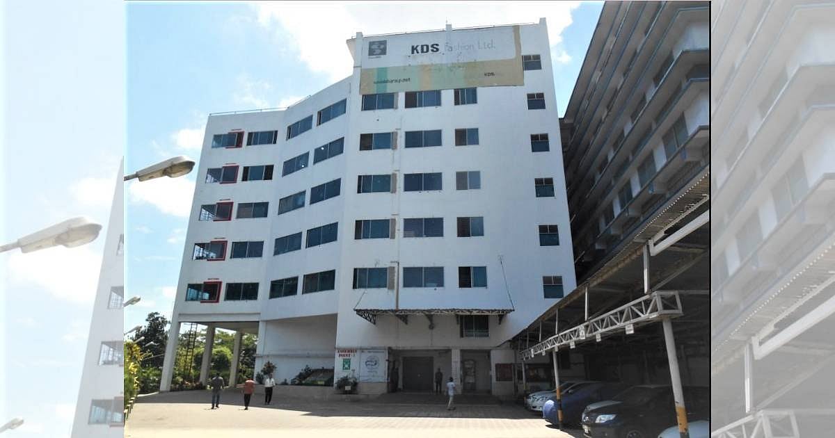 Garments factory lift collapse injures 15 workers | Prothom Alo