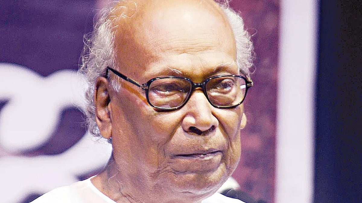 Celebrated Bengali poet Shankha Ghosh dies of Covid-19 | Prothom Alo
