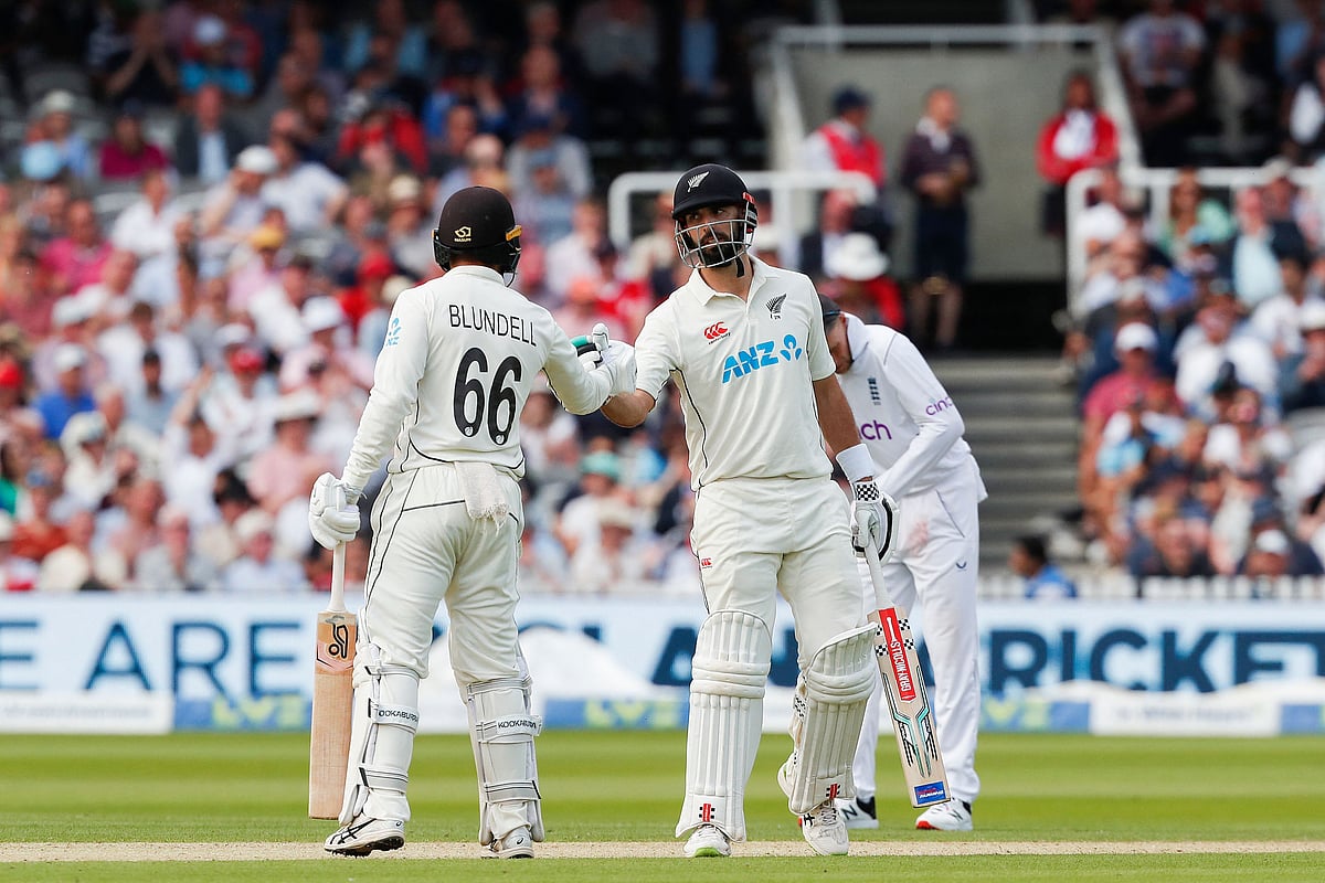 Mitchell, Blundell put New Zealand on top against England | Prothom Alo