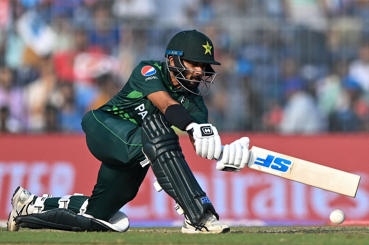 Four-wicket Shamsi helps S. Africa dismiss Pakistan for 270 | Prothom Alo