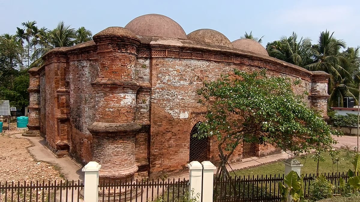 The mosque that was lost under dense jungle and silt | Prothom Alo
