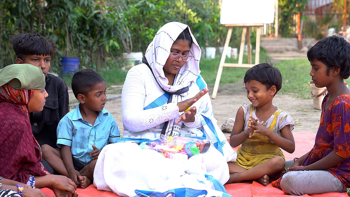 Pother School’s Salma Akhter: ‘Mother’ of over hundred children ...