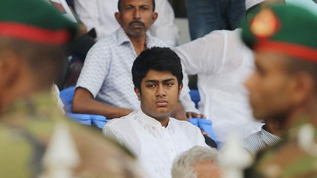 Pilot Abid’s son traumatised | Prothom Alo