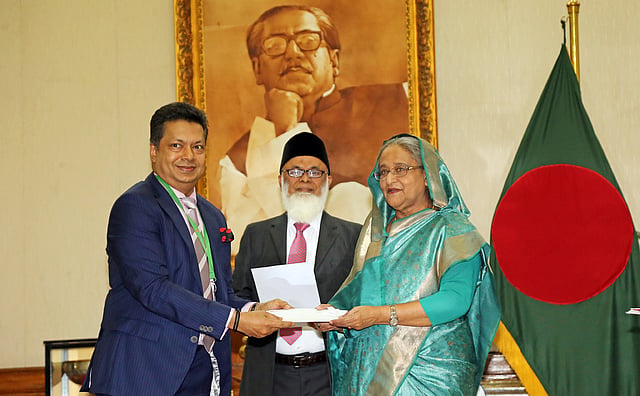 City Bank donates Tk 10m to PM’s Relief Fund | Prothom Alo